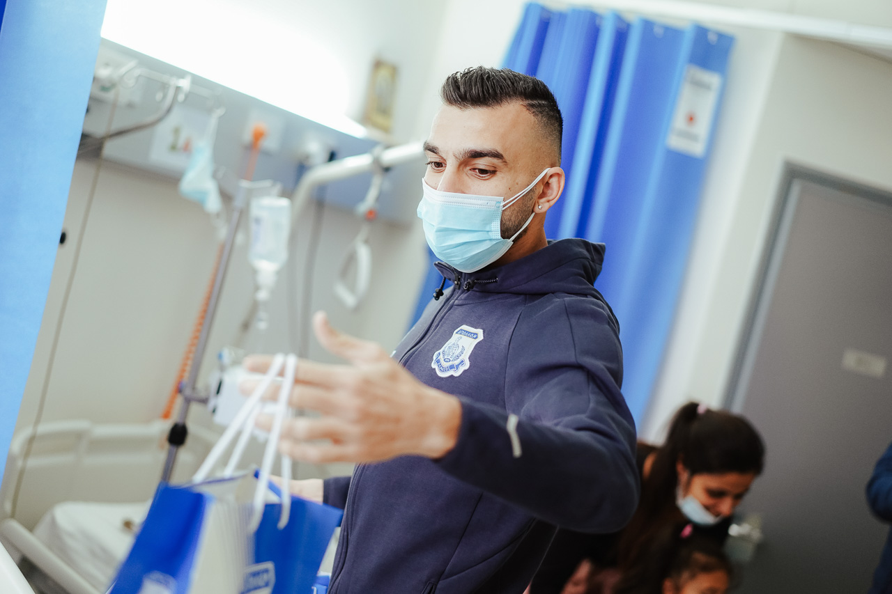Visit to the pediatric department of the Limassol general hospital ...