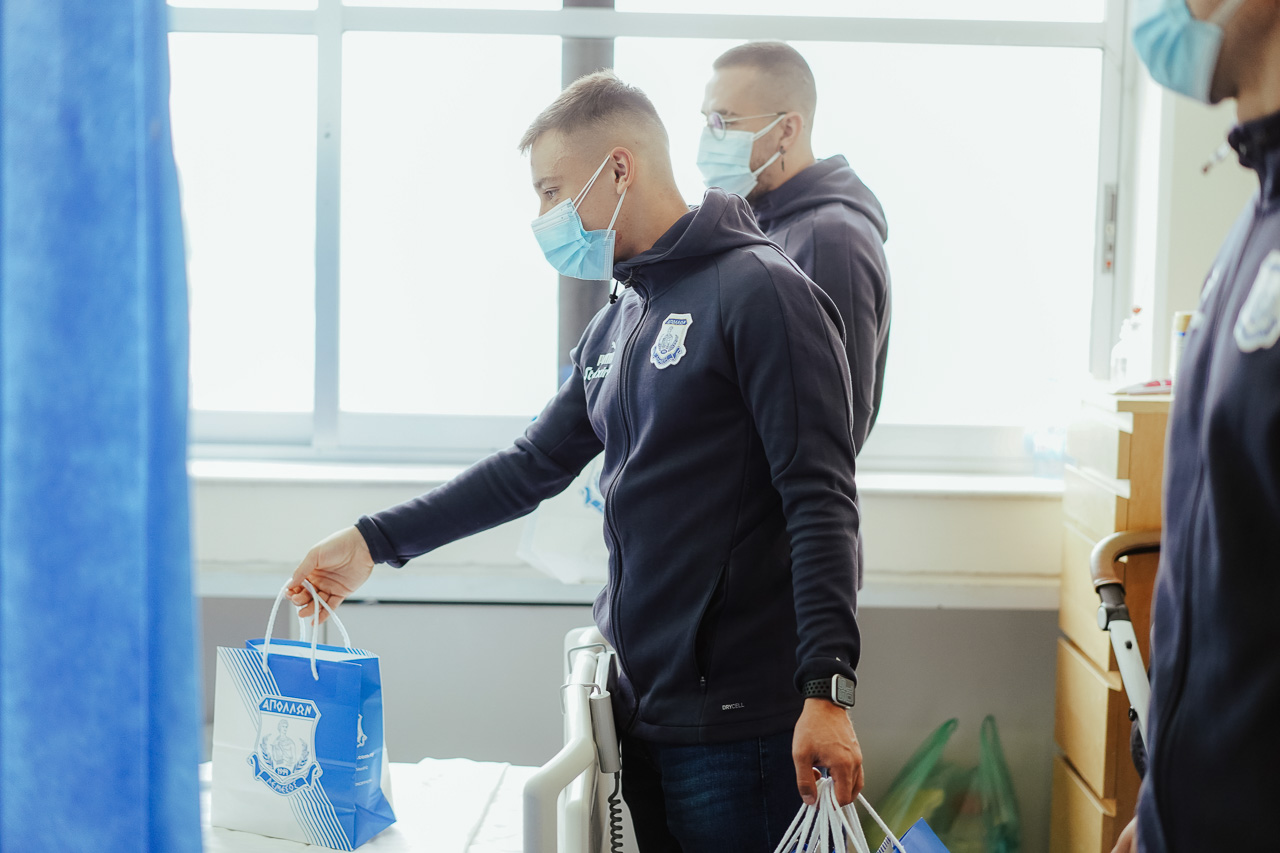 Visit to the pediatric department of the Limassol general hospital ...