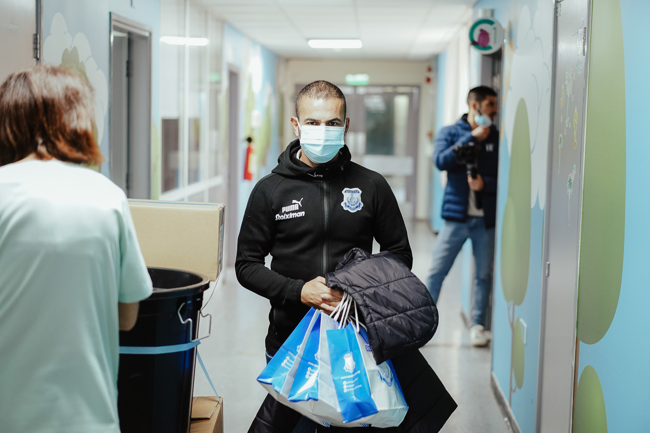 Visit to the pediatric department of the Limassol general hospital ...